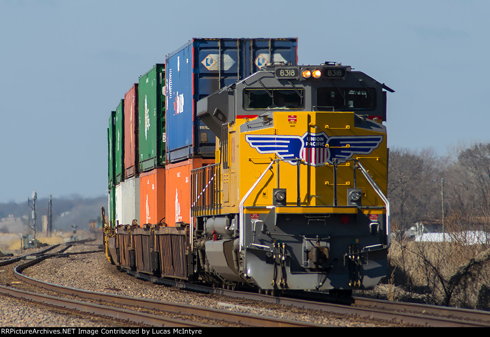 UP 8318 DPU on westbound UP intermodal train